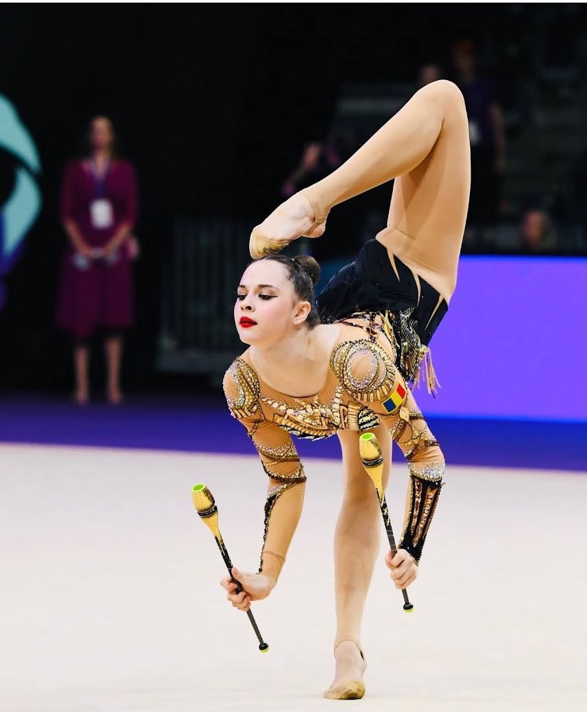 Performanță, eleganță și măiestrie în probele Cupei Mondiale de gimnastică ritmică, în direct la ...