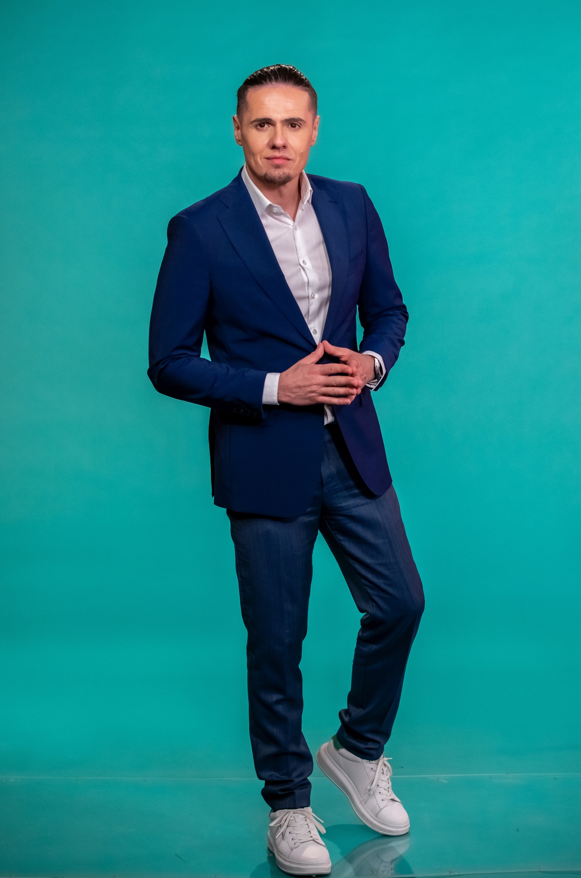 Marius Popa: „Cel mai greu pentru mine, ca persoană matinală, este să mă pot vedea cu prietenii ...